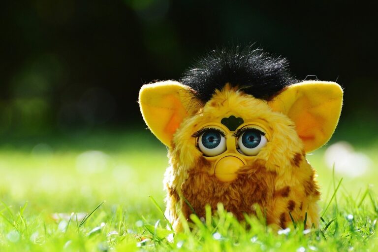 11 Toys Every Girl Wanted in the ’90s That Defined the ‘It’ Crowd