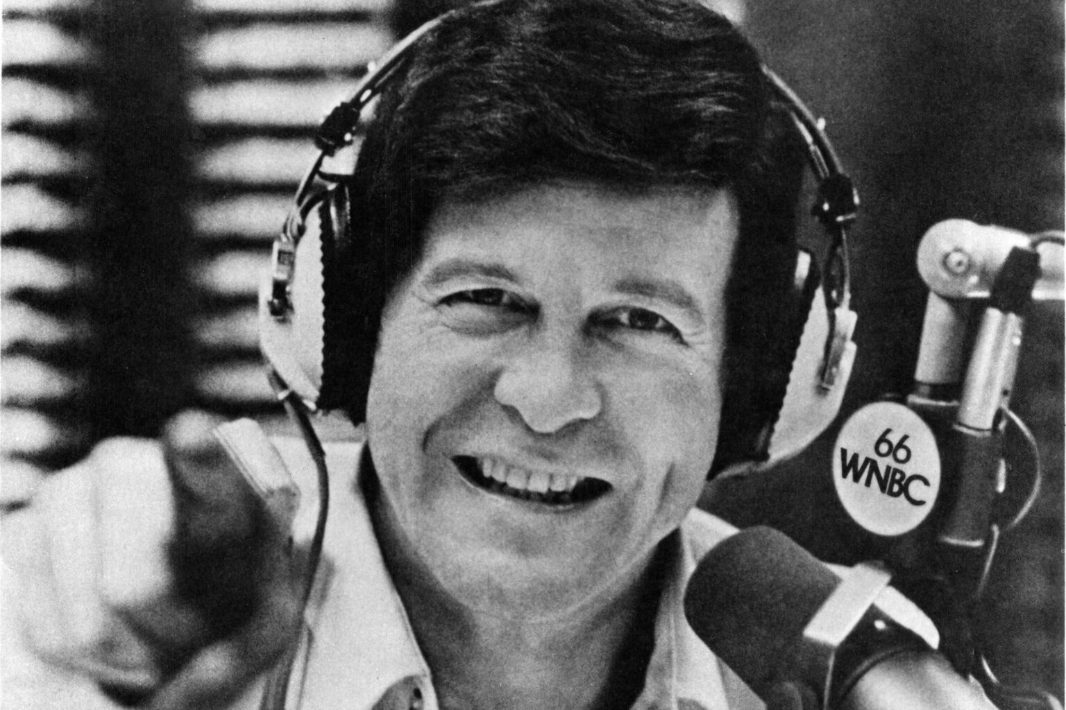 13 Iconic Radio DJs from the Past Who Defined an Era