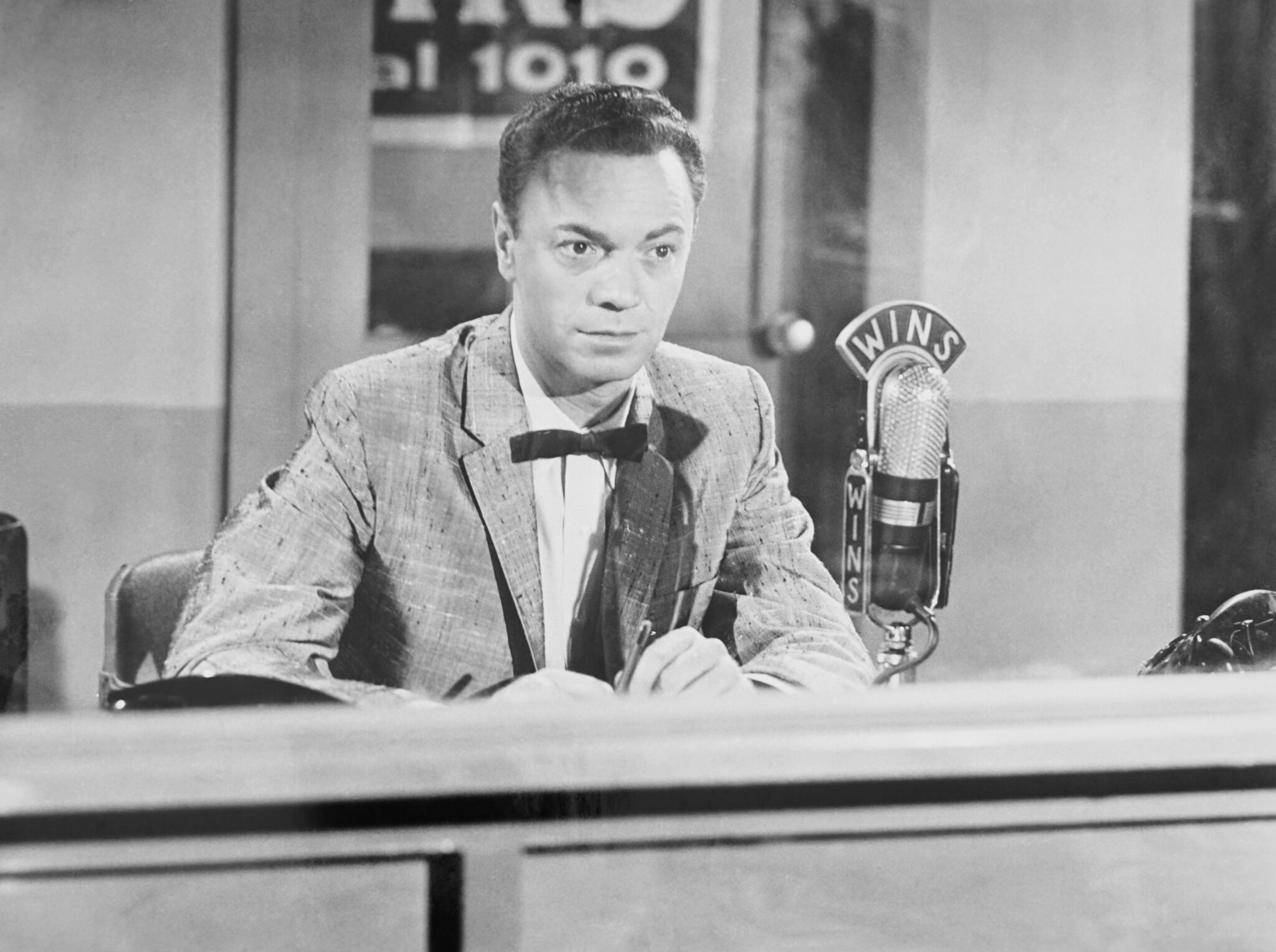 13 Iconic Radio DJs from the Past Who Defined an Era
