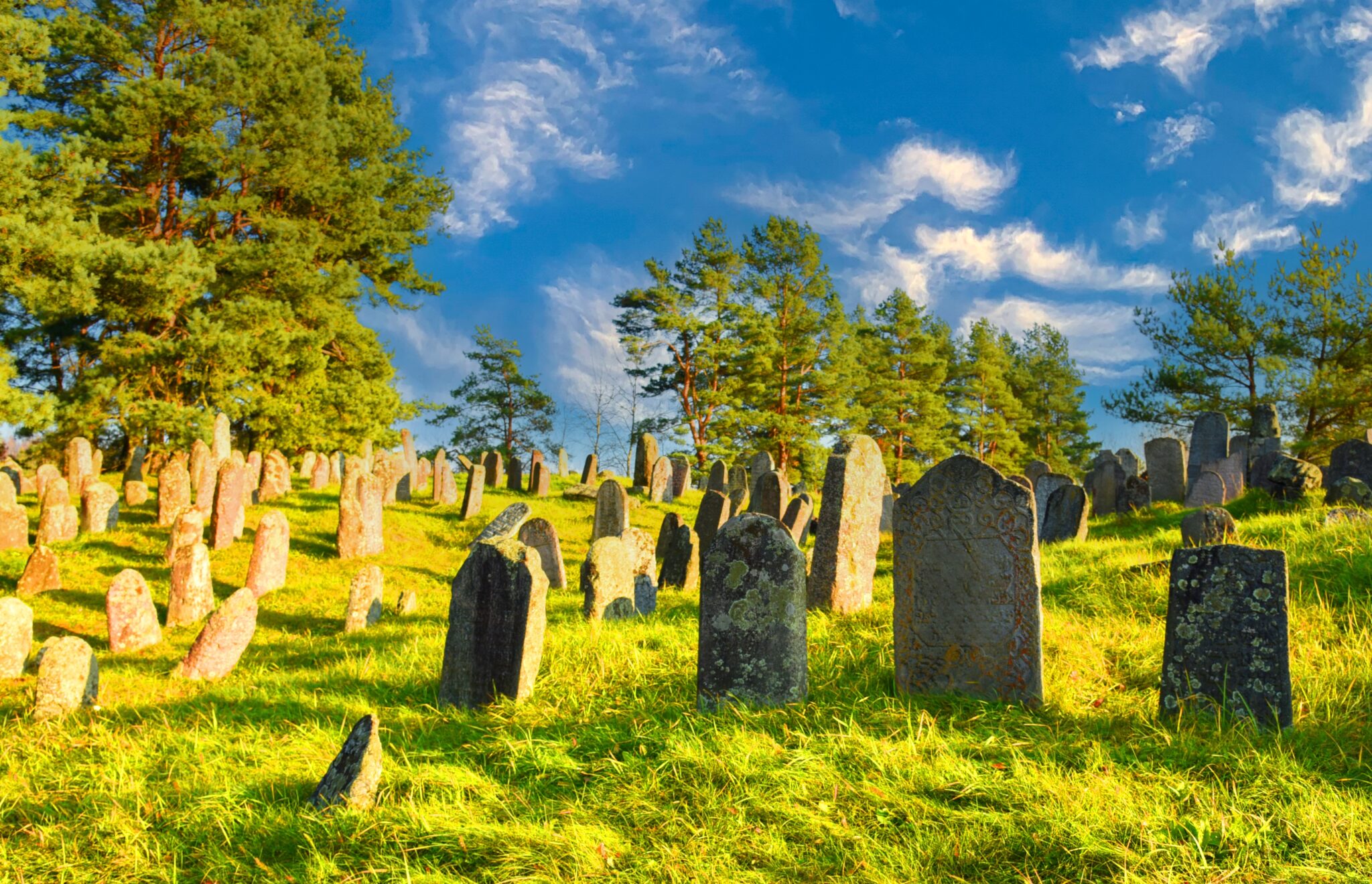 15 Cemetery Superstitions That Used to Be Taken Very Seriously