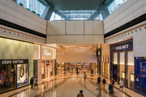 18 Abandoned Shopping Malls That Look Like Time Capsules from the ’80s