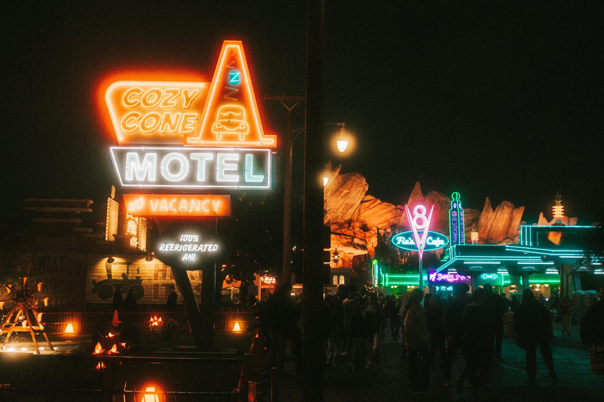 13 Retro Motel Trends from the ’50s and ’60s We Deeply Miss