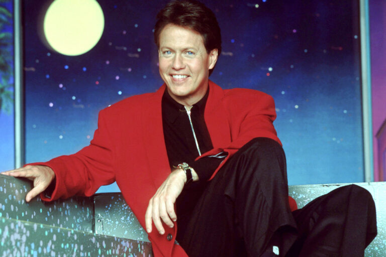 13 Iconic Radio DJs from the Past Who Defined an Era