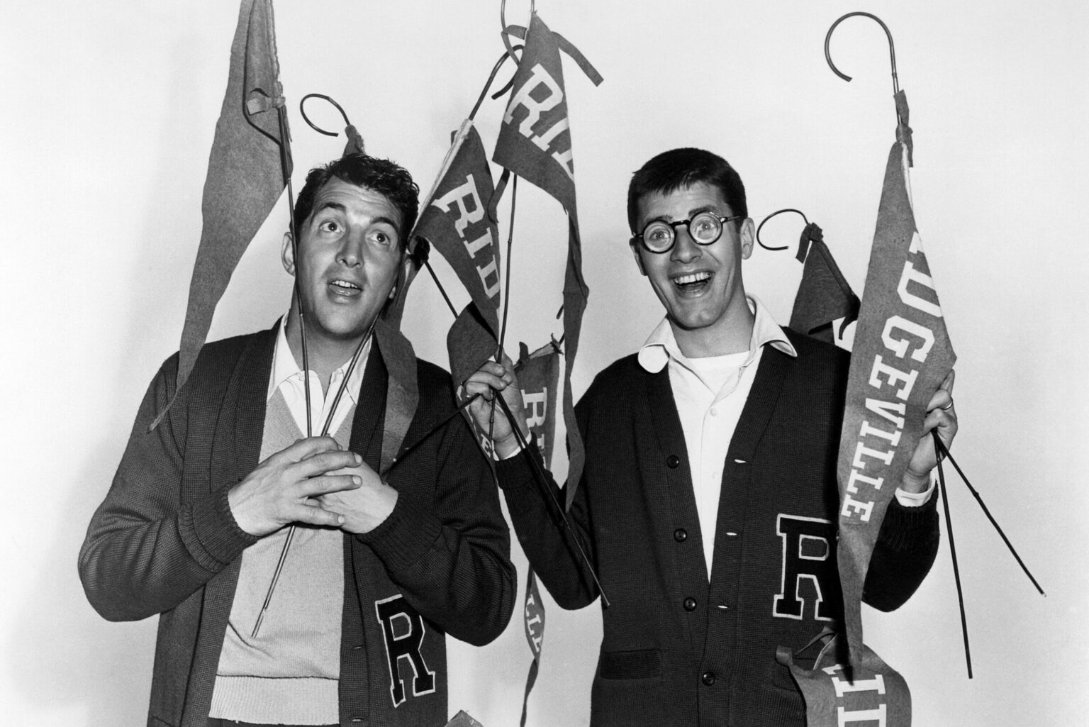 15 Forgotten College Rules from the 1950s That Show Just How Different ...