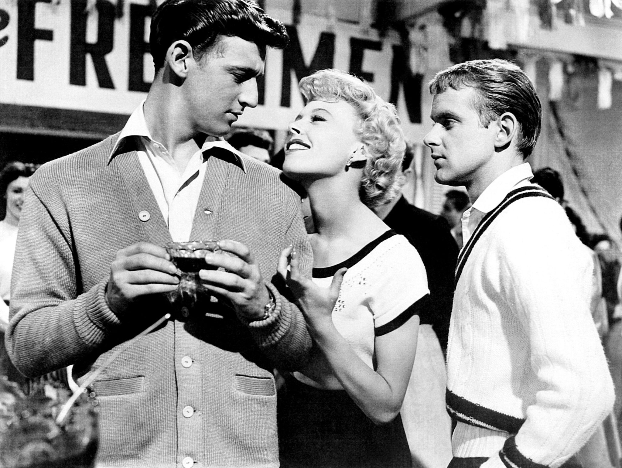 15 Forgotten College Rules from the 1950s That Show Just How Different ...
