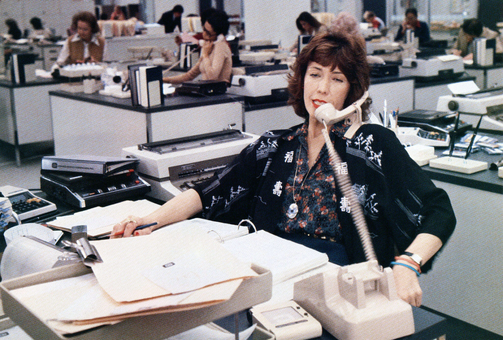 13 Outdated and Unfair Workplace Expectations Women Had to Follow in ...