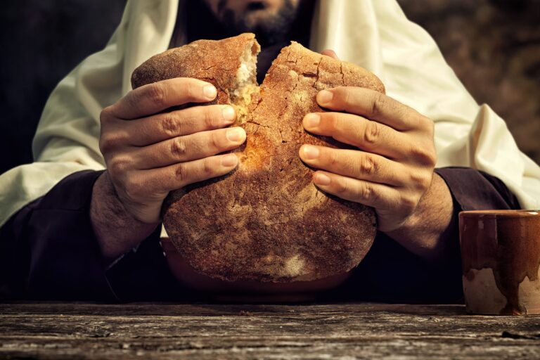 16 Common Household Items from the ’60s That Don’t Exist Anymore