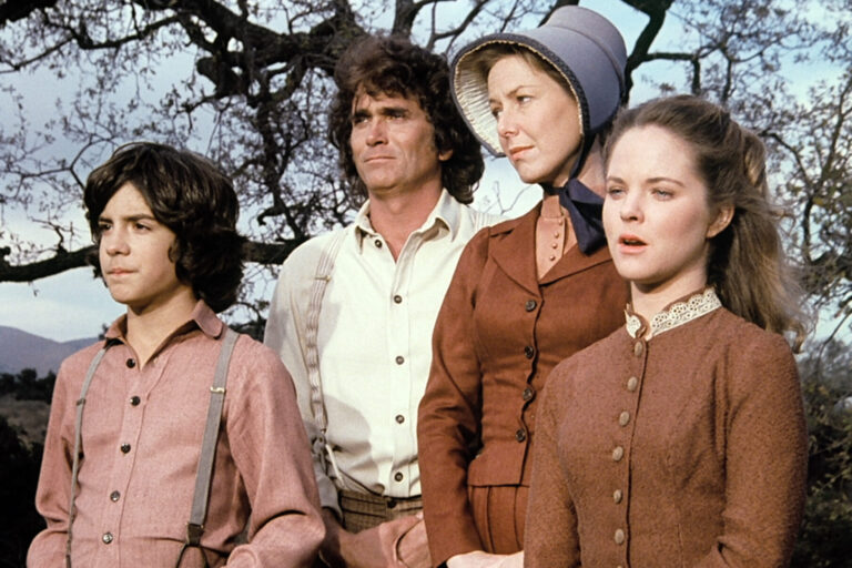 15 Real Places That Inspired Fictional Towns in Classic TV Shows