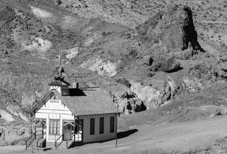 12 Abandoned Schools That Are Now Creepy Tourist Attractions
