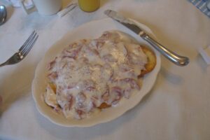 18 Forgotten Breakfast Foods That Were Staples in the ’50s