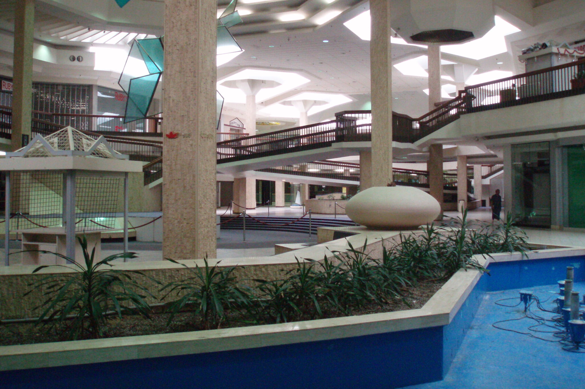 14 Forgotten Shopping Malls That Defined the ’80s