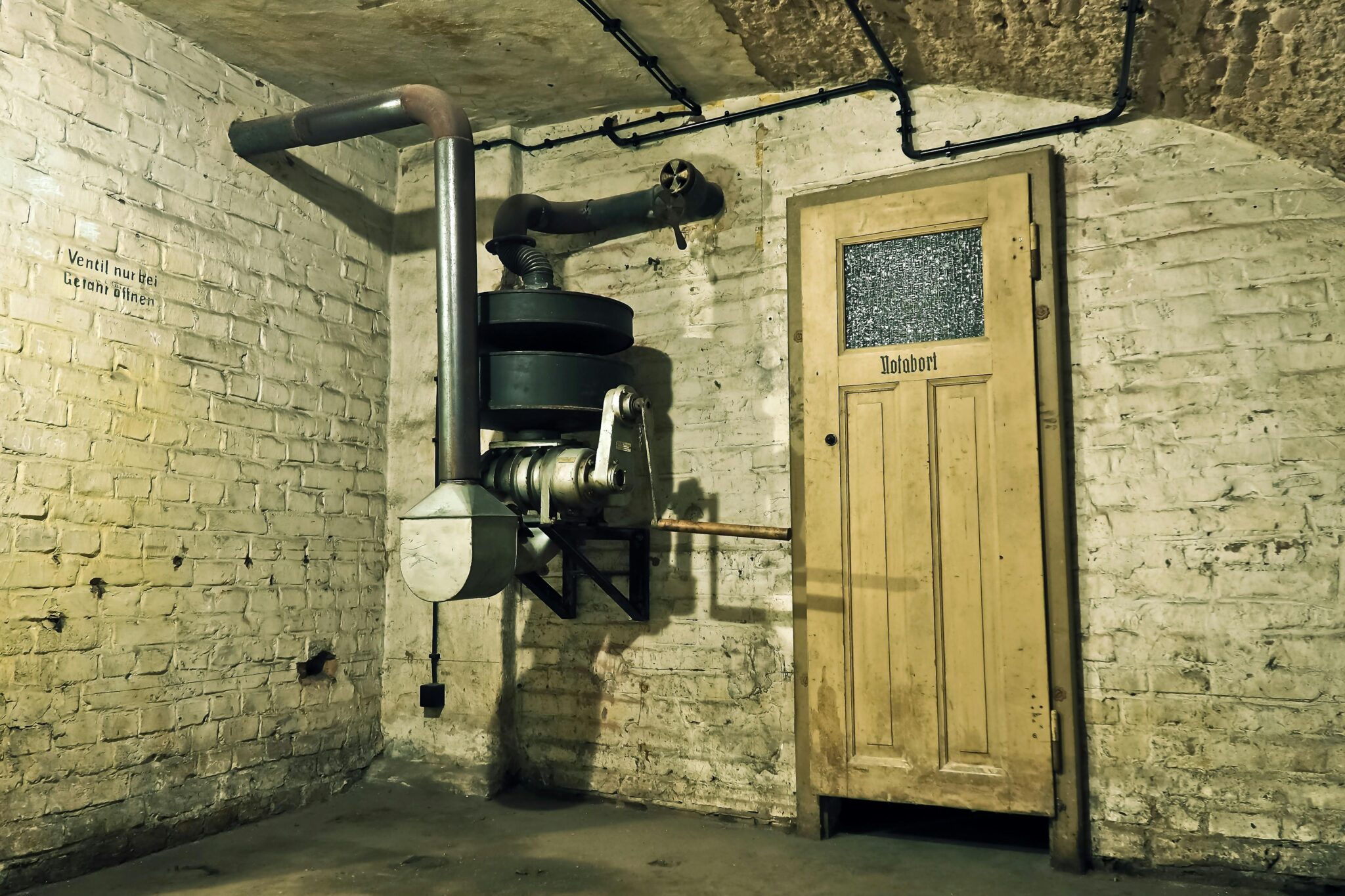 15 Creepy Stories About Basements That Inspired Horror Movies