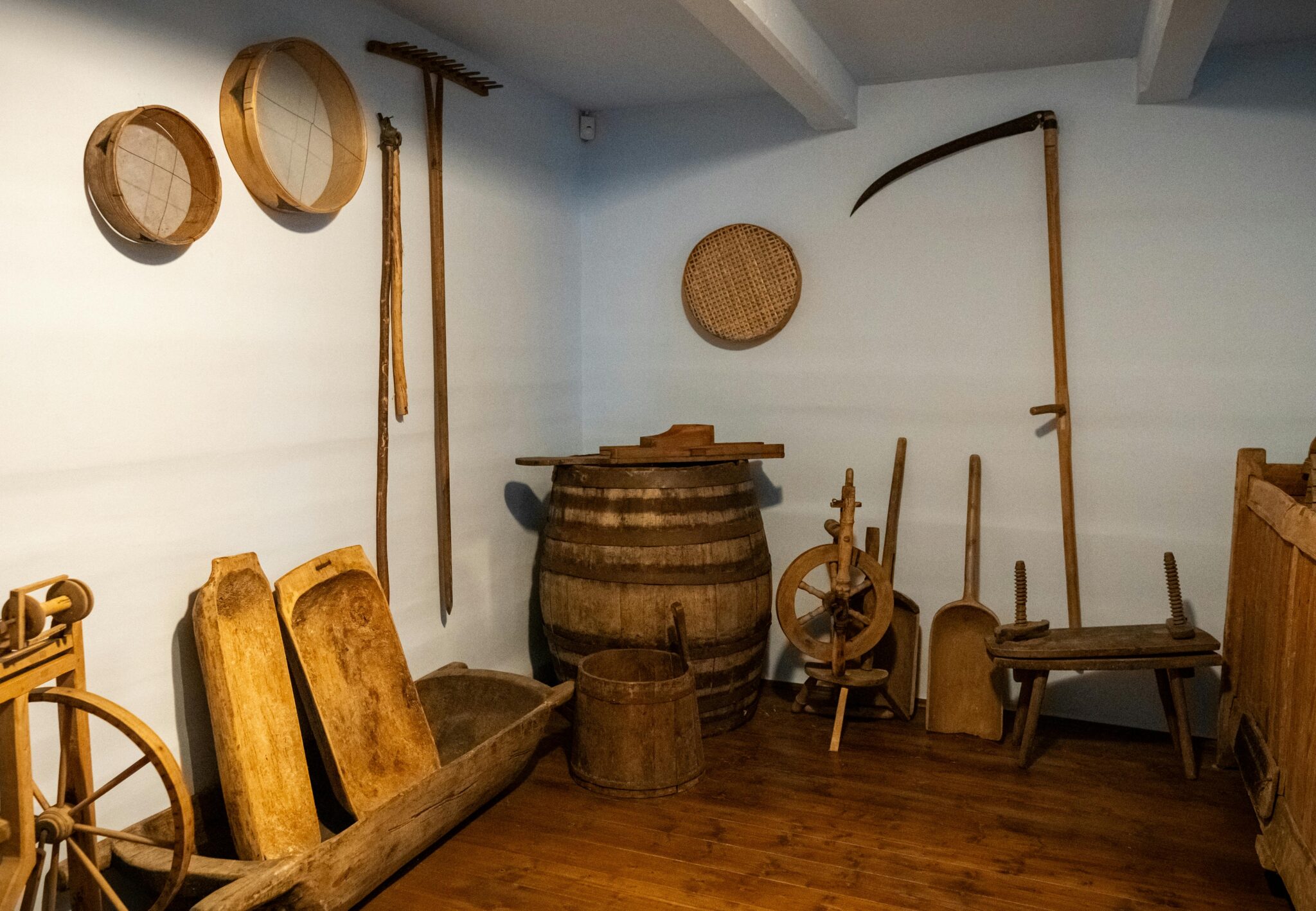 15 Creepy Stories About Basements That Inspired Horror Movies