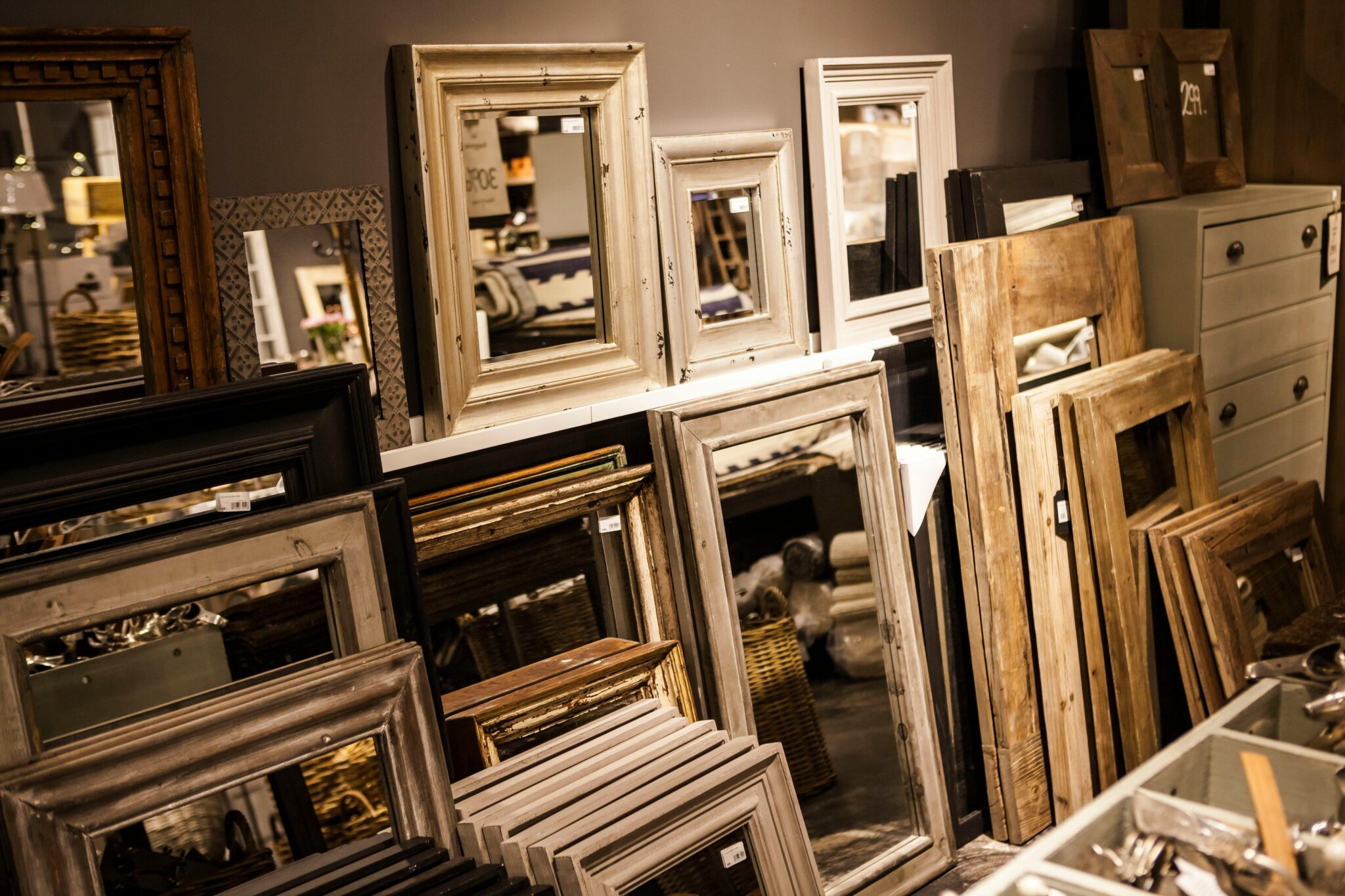 14 Eerie Myths About Mirrors That Cultures Still Believe